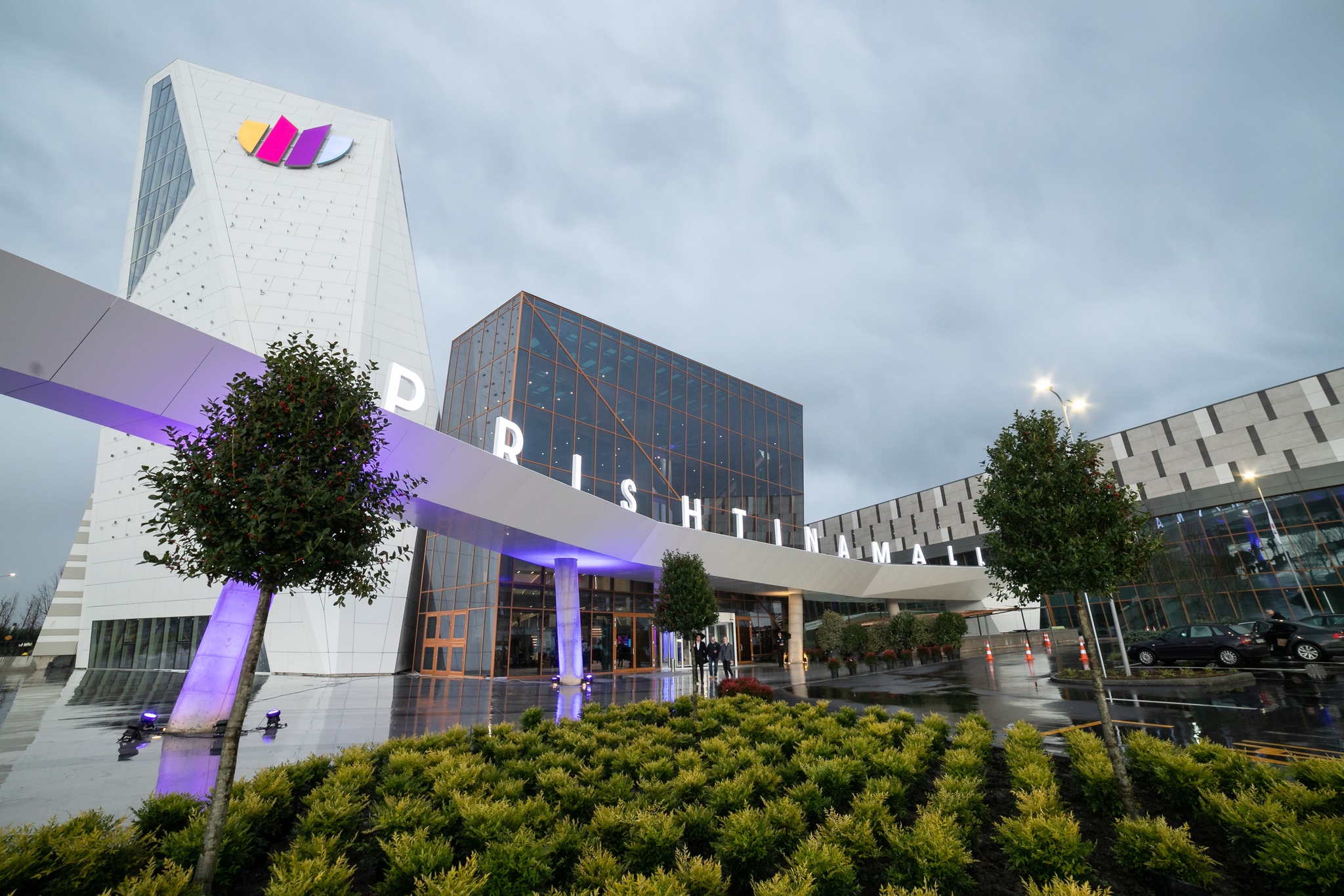 Prishtina Mall, investimi më i madh privat nga paslufta në Kosovë ... Prishtina Mall, investimi më i madh privat nga paslufta në Kosovë ...